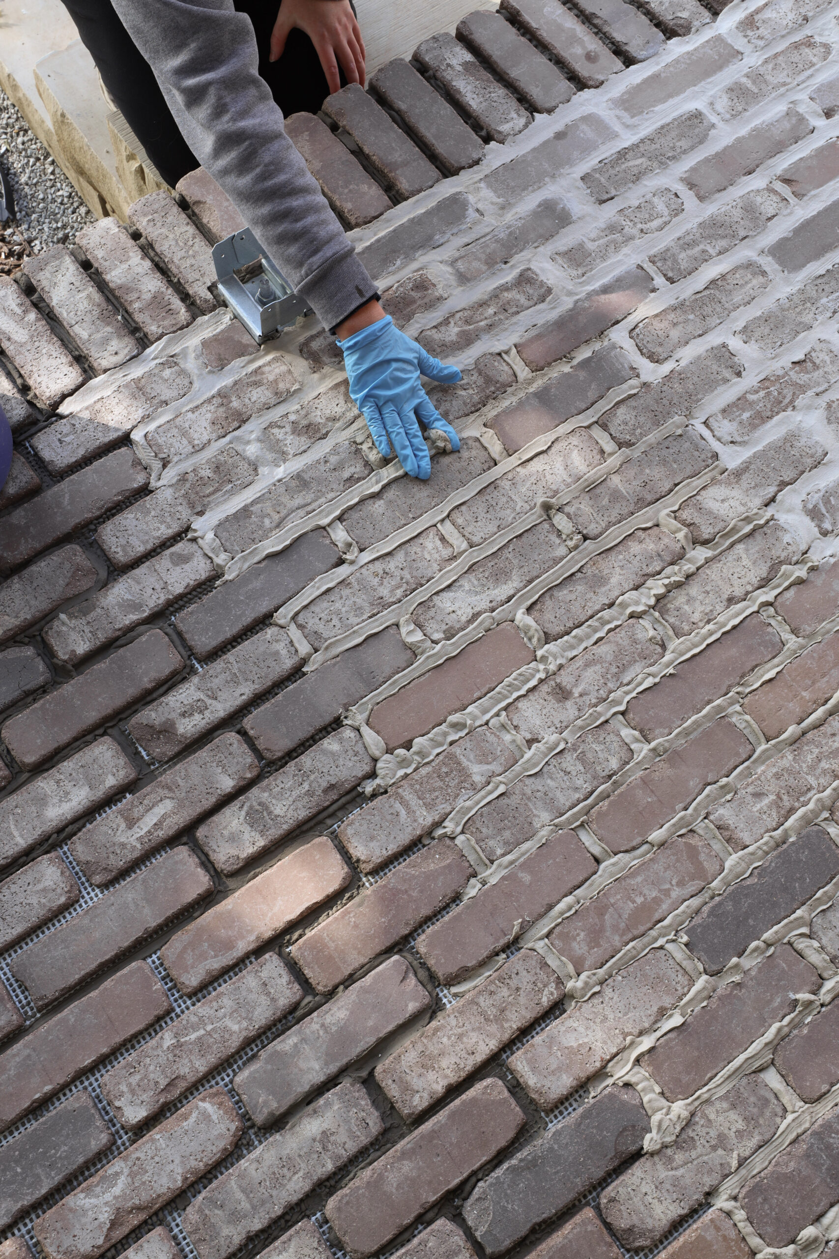 How To Install Bricks On A Concrete Porch Floor - Nadine Stay