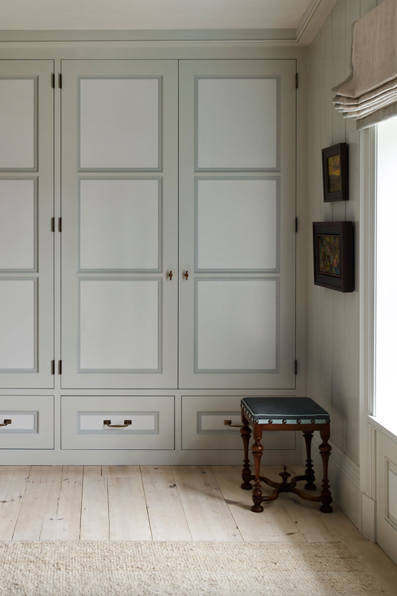 The Art Of A Monochromatic Color Palette & How To Achieve It - Nadine Stay