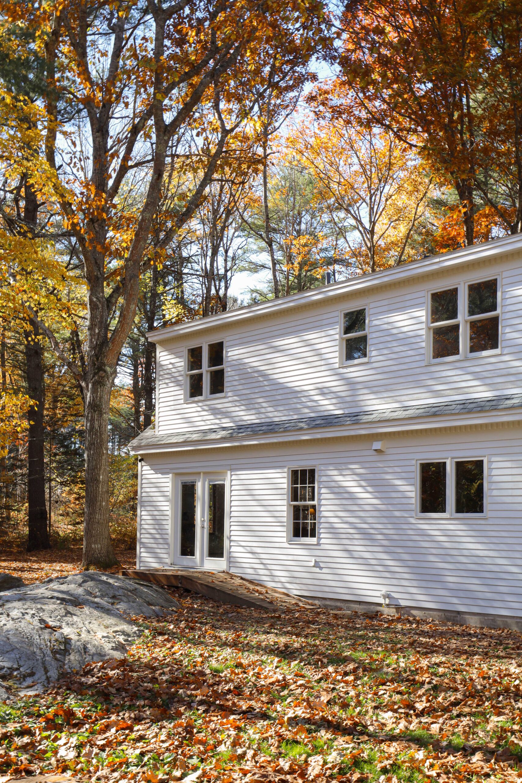 Painting The Maine Cape Exterior (Tour & Tutorial) - Nadine Stay